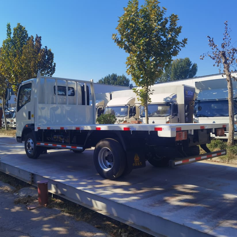 SINOTRUK HOWO 4X2 3T Flatbed Cargo Truck from China manufacturer ...